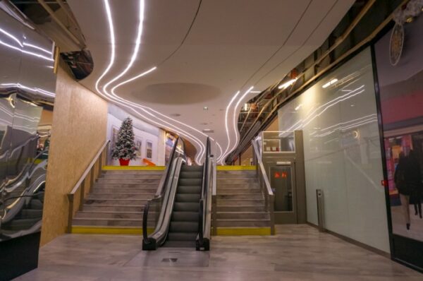 Lifts For Retail UK - Level Access Lifts
